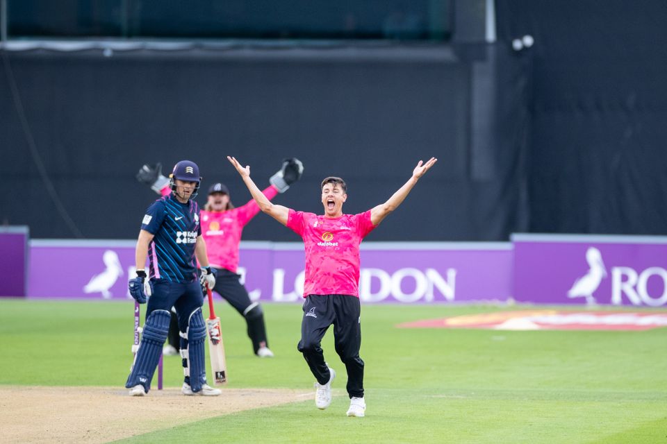 Bradley Currie signs extension with Sussex | Sussex Cricket